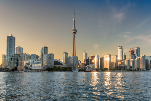 Best Things To Do in Toronto the capital of Ontario | Canada - AECC Global